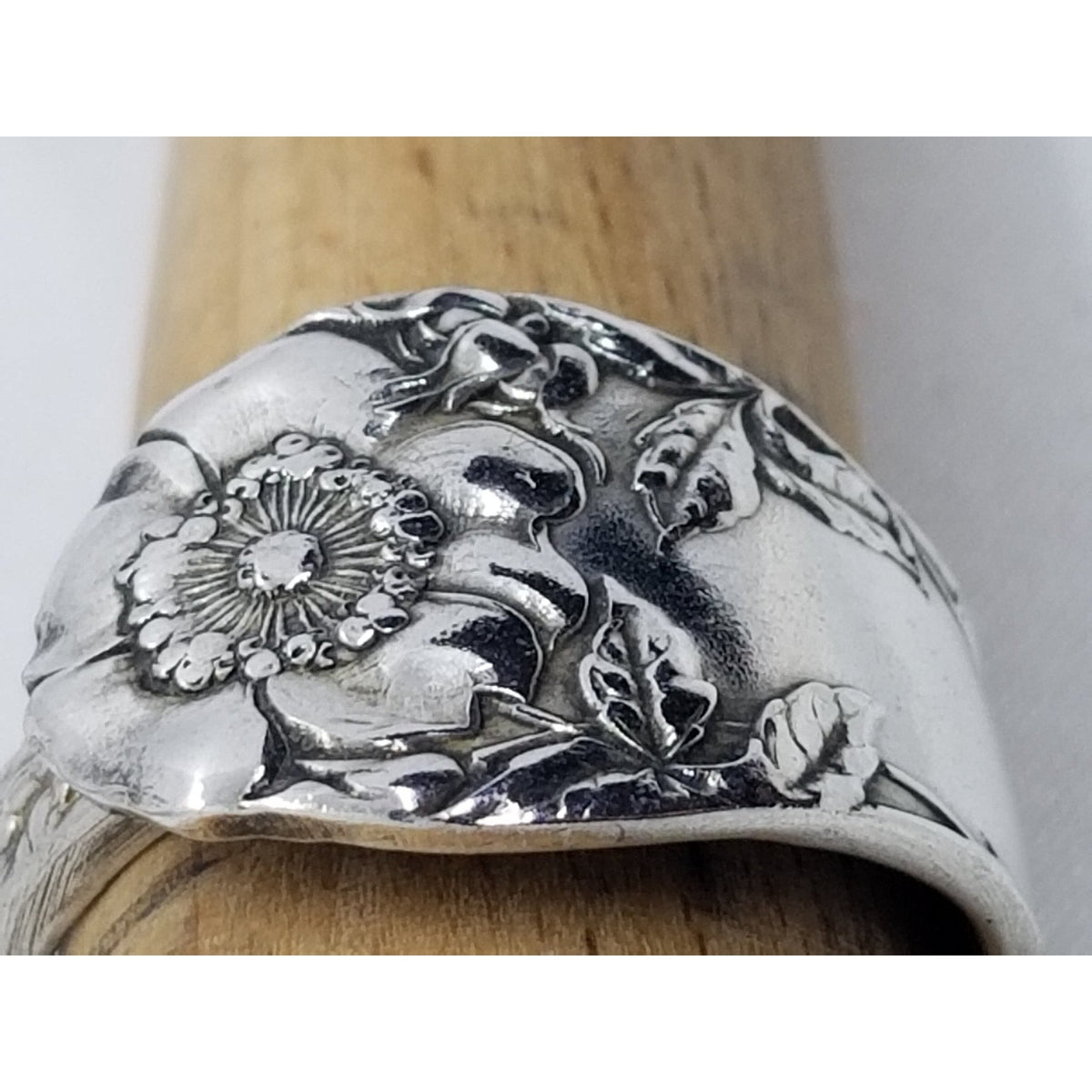 Spoon ring, poppy design – Kpughdesigns